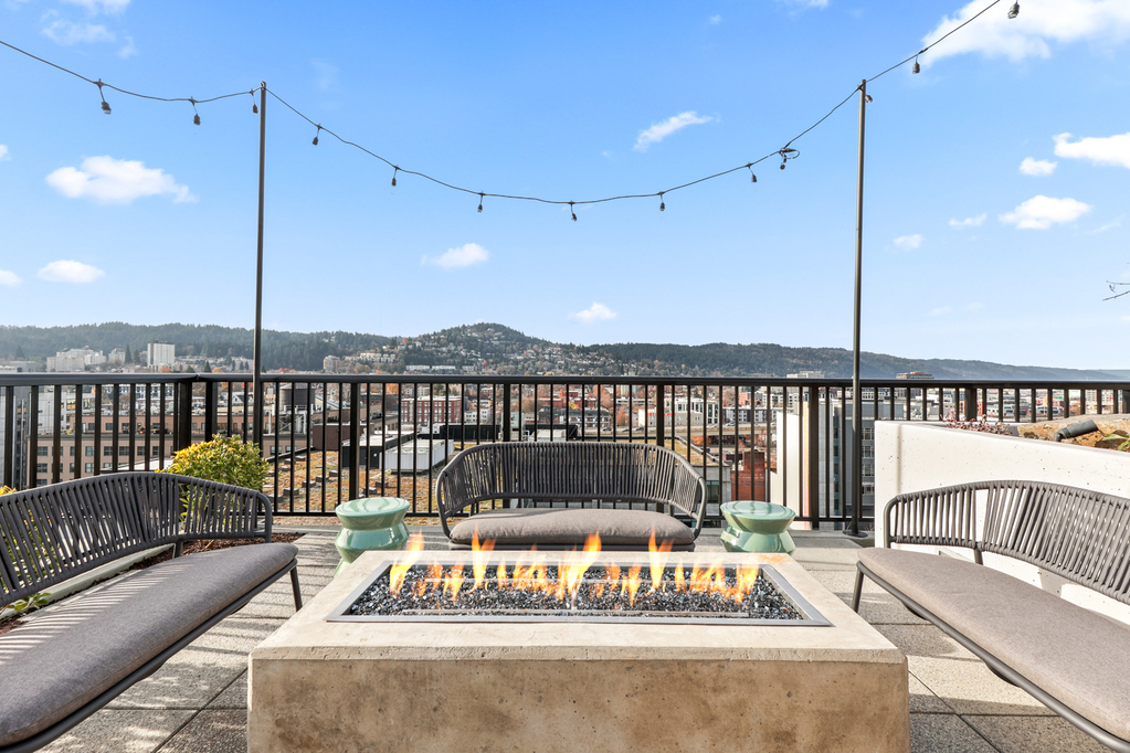 Photos of Asa Flats + Lofts apartments in Portland OR