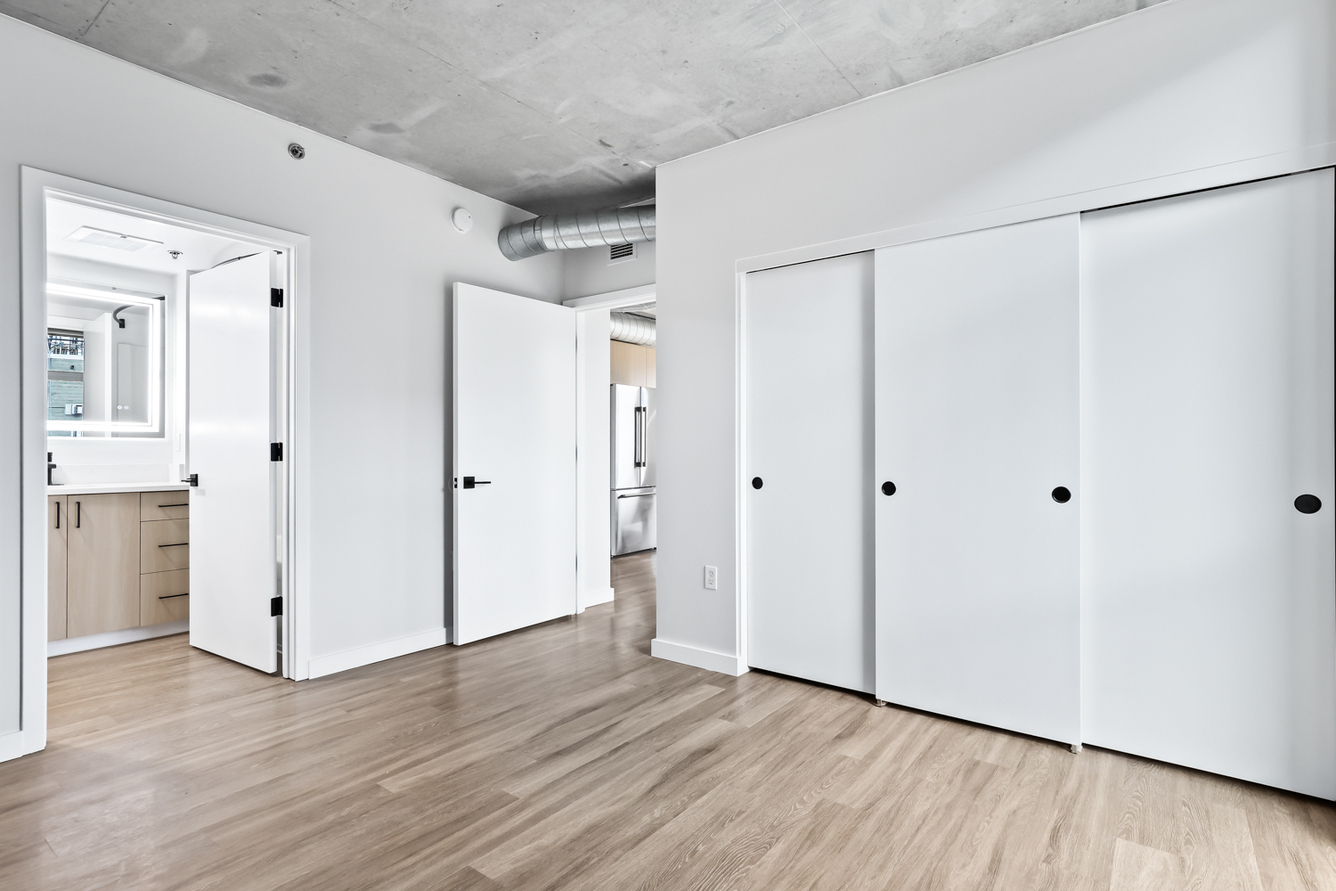 Photos of Asa Flats + Lofts apartments in Portland OR