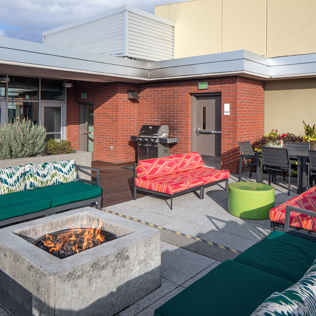 Photos of Asa Flats + Lofts apartments in Portland OR